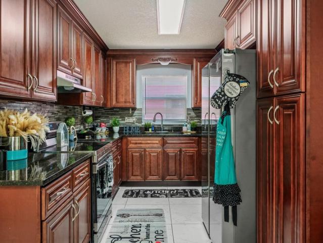 Beautiful & modern Orlando House with Patio or por
