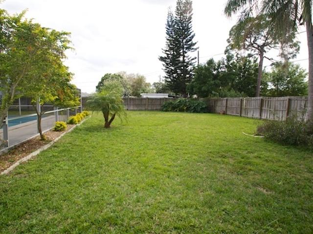 Beautiful & Modernized 3 Bed/3 Bath Pool Home For Rent in PSL!