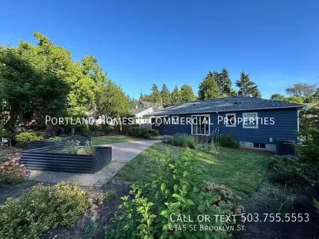 Beautiful Mid Century Modern 4145 Se Brooklyn St