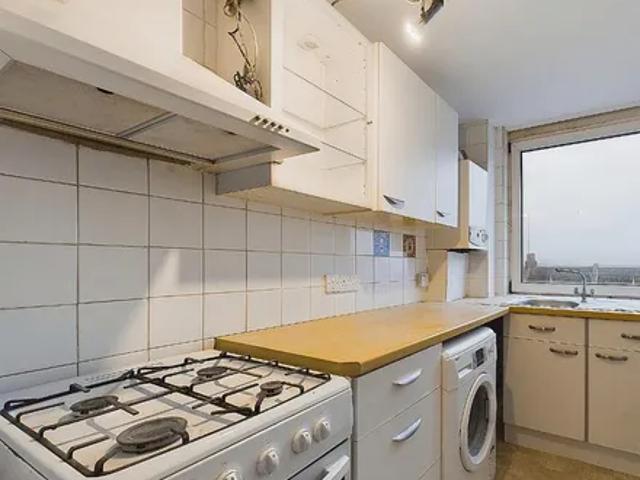 Beautiful Nails, Main Road, London, DA14 6NF, United Kingdom | 1 bed apartment for rent #139071558 | Rentberry