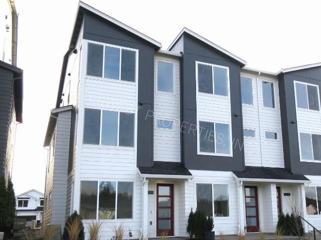 BEAUTIFUL NEWER CONSTRUCTION 4 BD HOME W/2 CAR GARAGE, W/D IN UNIT, AND MORE!