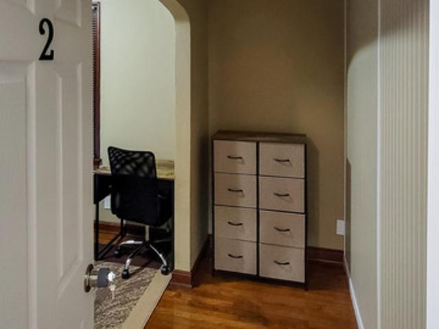 Beautiful & newly renovated Jacksonville House with Workspace