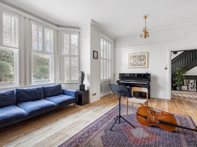 Beautiful seven bedroom house in South Hampstead