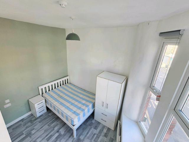 ✨ Beautiful Self Contained Studio Flat – Inc Bills