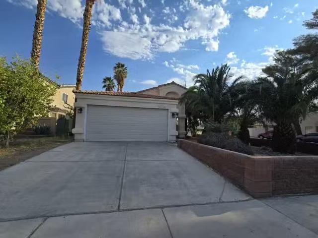 Beautiful Single Story Home 6624 Chardonay Way