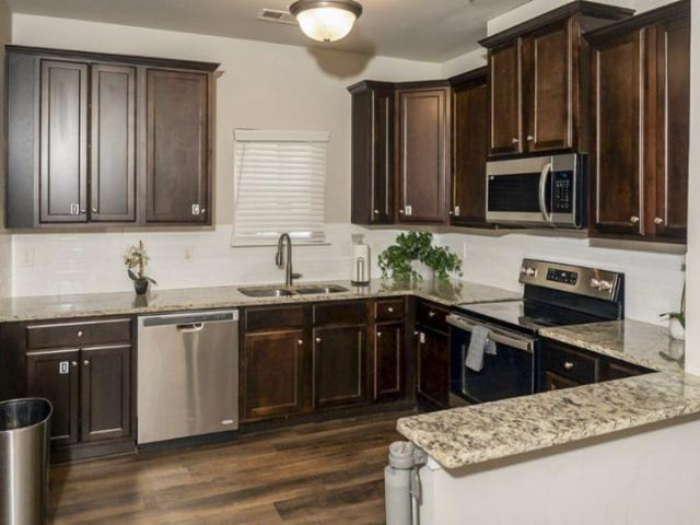Beautiful spacious home in the City of Jonesboro