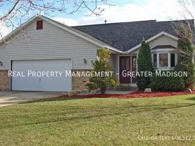 Beautiful split level house rental with 2 bonus rooms! 1745 A.