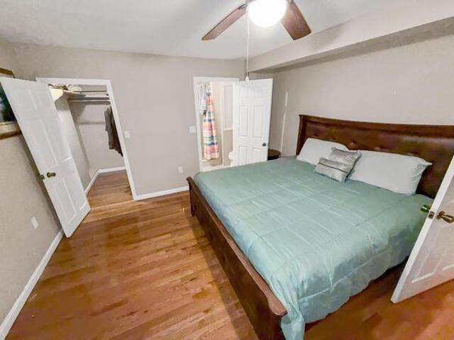 Beautiful Sprawling Ranch, Co Living Haven off Nevin Road