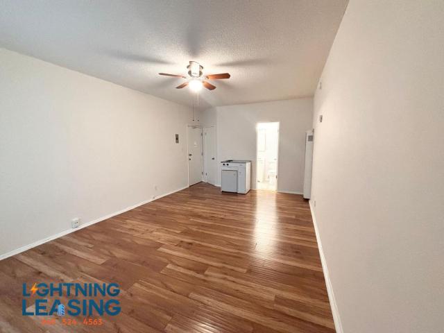 Beautiful Studio Bedroom in Westlake – Bright, Airy, and Full of Charm