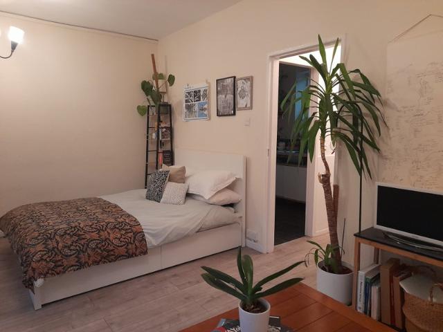 Beautiful Studio with Garden inc some bills