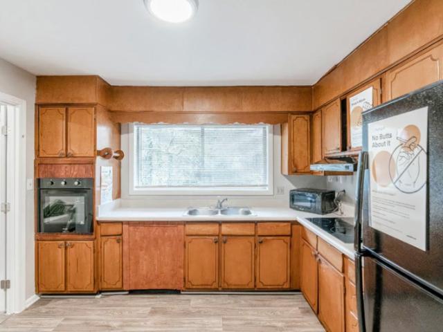 Beautiful Story Brick Home on large lot, min walk