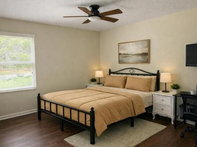 Beautiful SW Jacksonville Home | Gold Key Host Designed for Comfortable Long Term Living