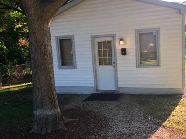 Beautiful Private_Guest House for Rent Minutes fro