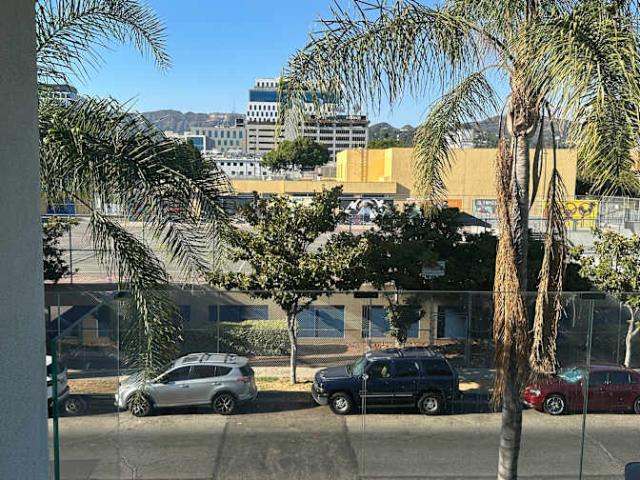 Beautiful Private Space in Center of Hollywood!