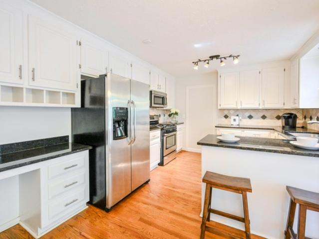Beautiful Quiet Spacious Home with Great Amenities