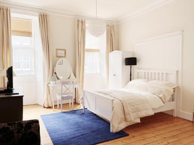 Beautiful Royal Mile Apartment Short Term Rent