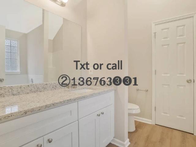 Beautiful room available