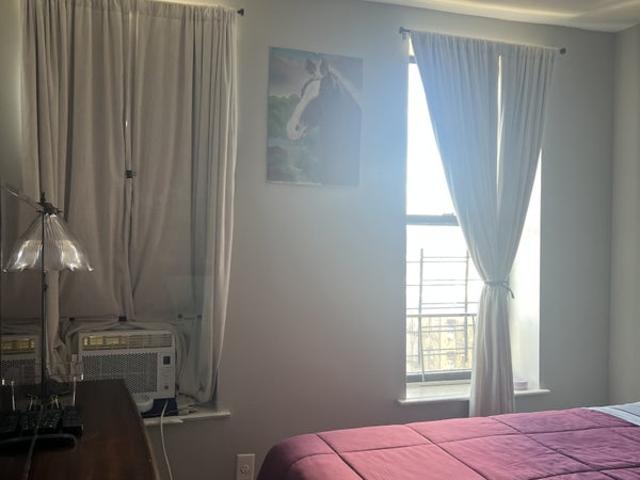 Beautiful Room by tha Yankee stadium 950$ monthl