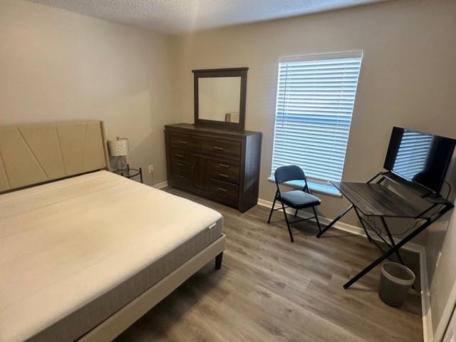 Beautiful Room For Rent