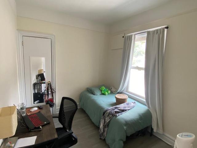 Beautiful room in brand new apartment