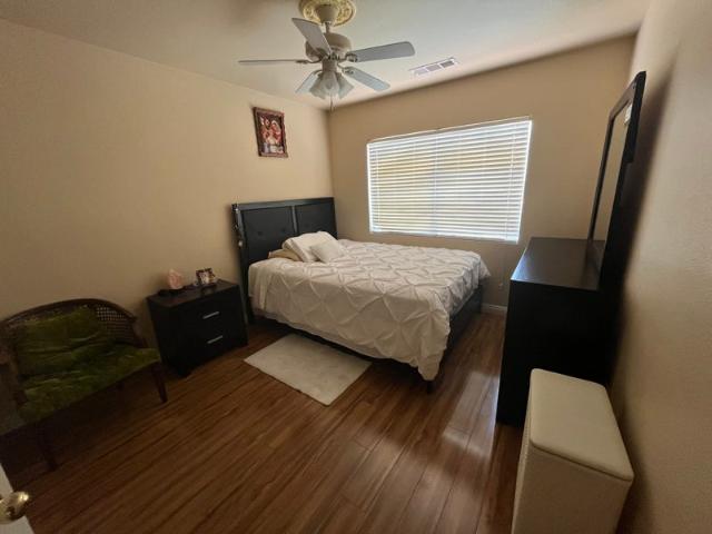 Beautiful room in gorgeous Silverado Ranch