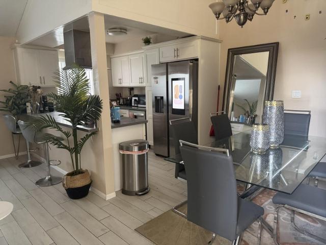 Beautiful Room in Quiet Torrance Townhouse w/ Pati