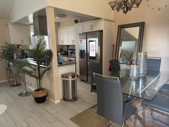 Beautiful Room in Quiet Torrance Townhouse w/ Patio