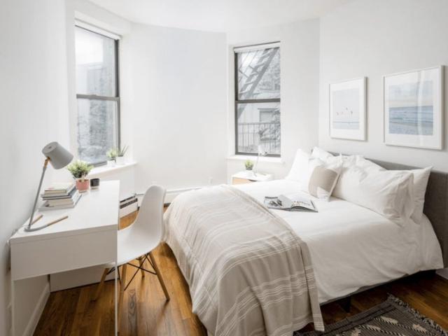 Beautiful ROOM near CENTRAL PARK, lots of light!
