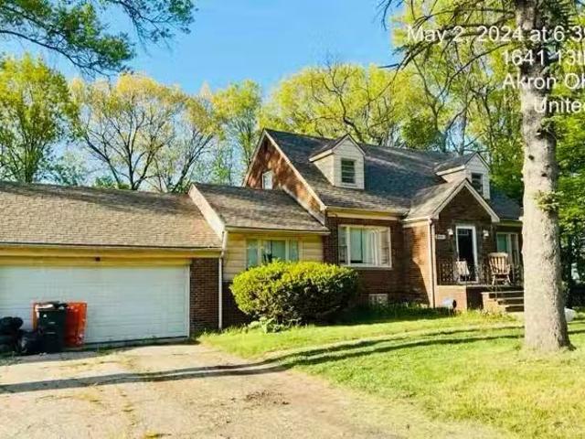Beautiful remodeled Brick House with.5 Acres! And Finished wal.