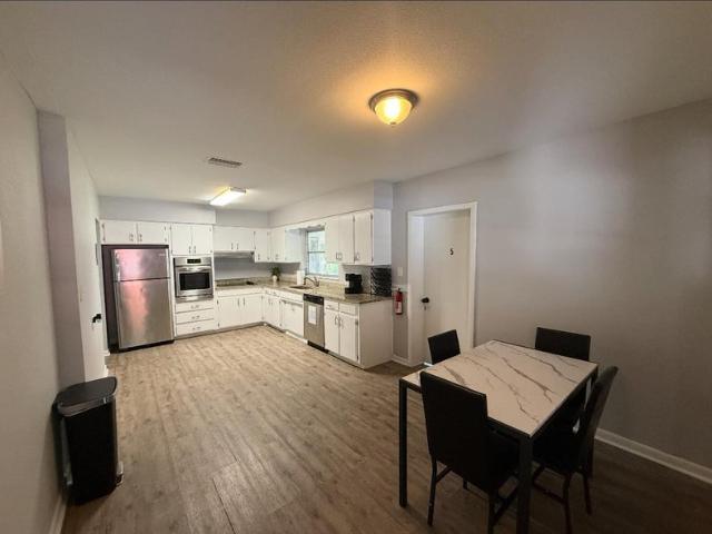 Beautiful remodeled East Tampa house in ideal cent