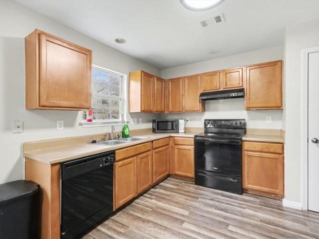 Beautiful Renovated Home Near Downtown