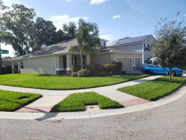 Beautiful Riverview Florida fully furnished room