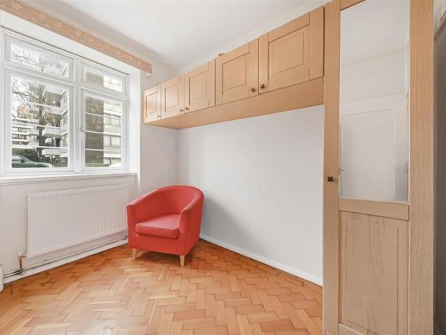 Beautiful Wooden floor 3 bed flat St John's Wood
