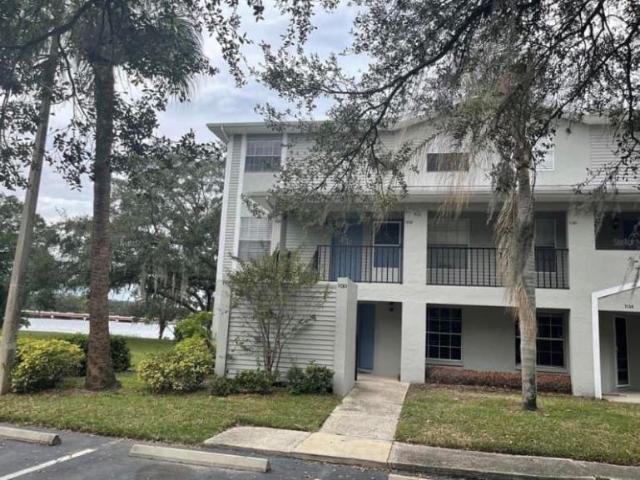 Beautiful Waterfront Condo For Rent
