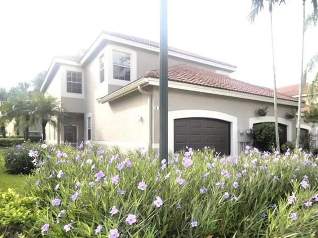 Beautiful Weston Retreat – 3 Beds, 2.5 Baths