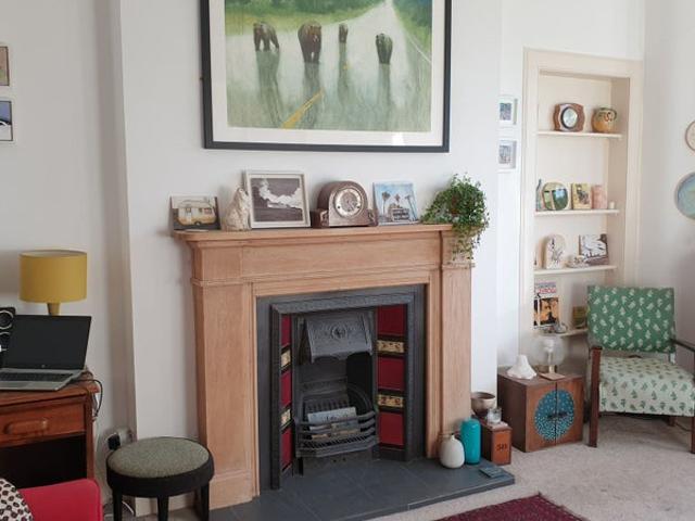 Beautiful top floor flat with small second bedroom