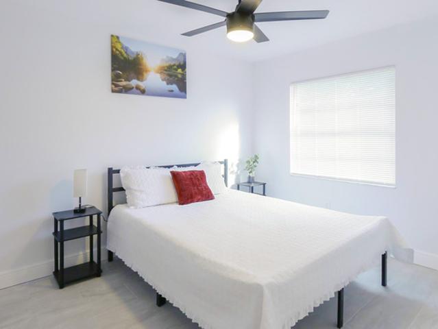 BEAUTIFUL Tampa /Comfortable & homey HOME