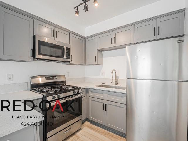 Beautiful Two Bedroom with Available Parking, Spacious Bedrooms, and Community Pool ~ In Downey!