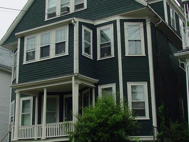 Beautiful unit in 2 Family House Oak Sq, Brighton