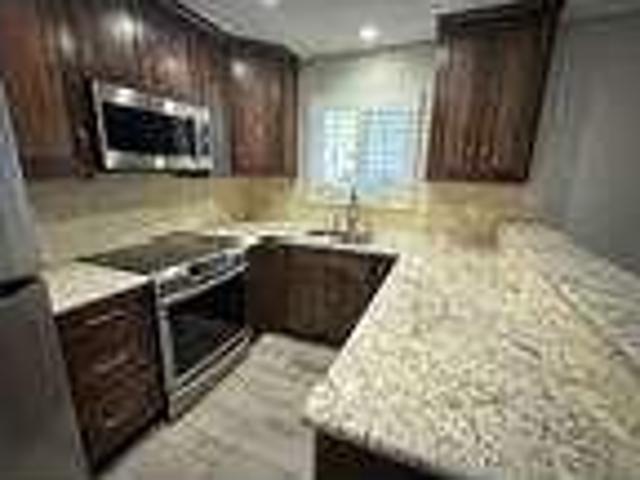 Beautiful updated condo in Rancho Bernardo