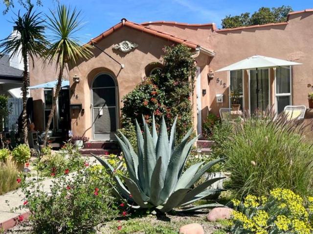 Beautiful Vintage WeHo Bungalow with Backyard