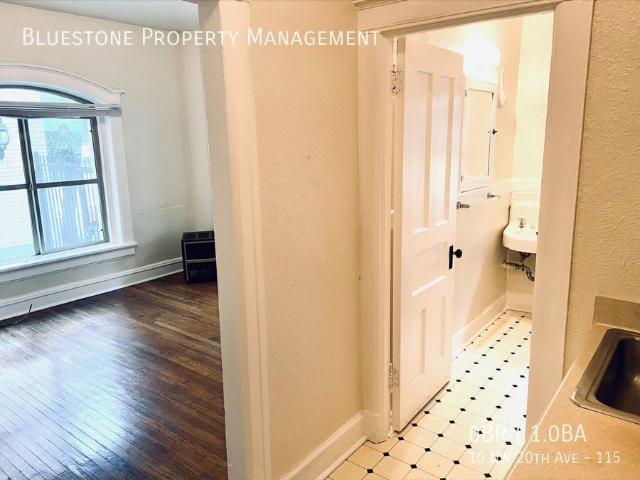 Beautiful vintage building in NW! Studio apartment coming soon!