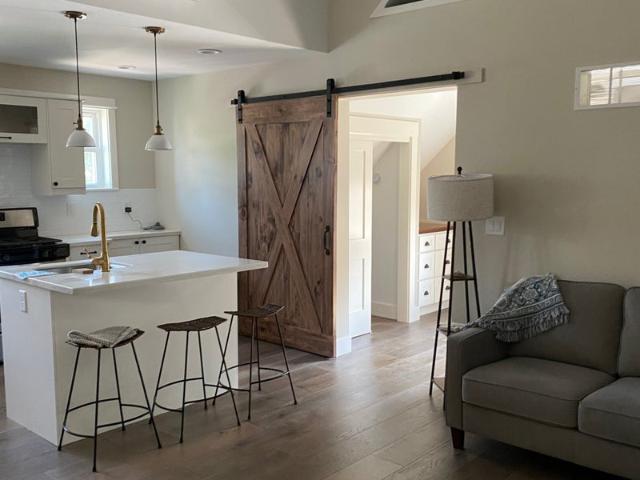 Beautifulfurnishedseasonal Sept_June ADU located