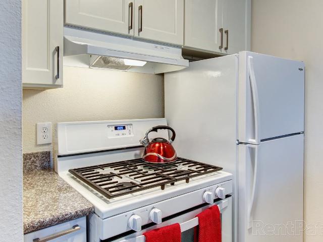 Beautifully updated one 1 Bedroom Apartment for Rent at 638 Hale Rd, Lodi, CA 95240