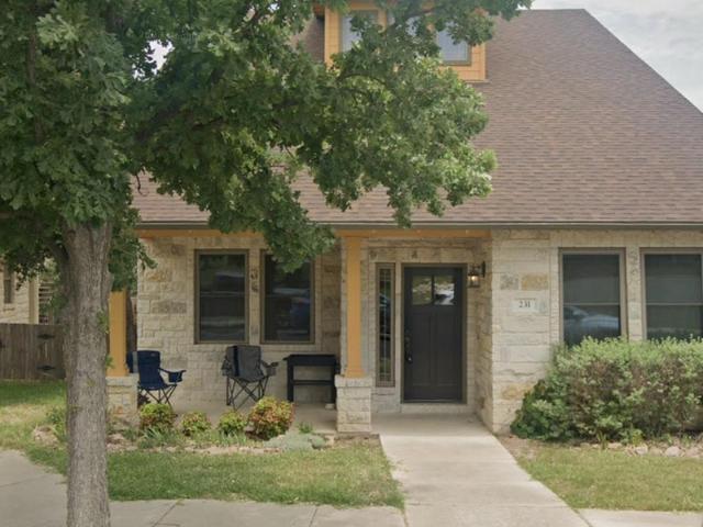 Beautifully updated home in a peaceful Georgetown