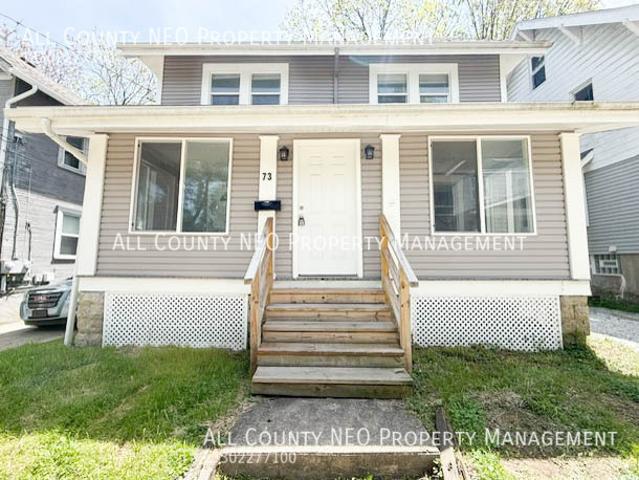 Beautifully updated 4‑bedroom colonial home!