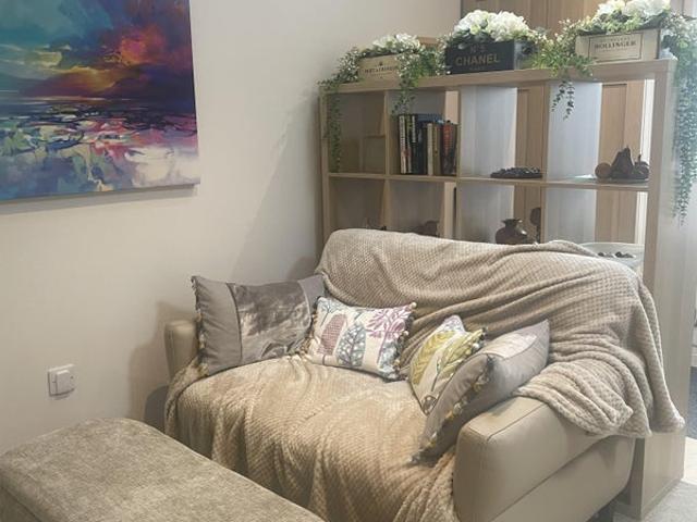 Beautifully appointed and furnished 1 bed property