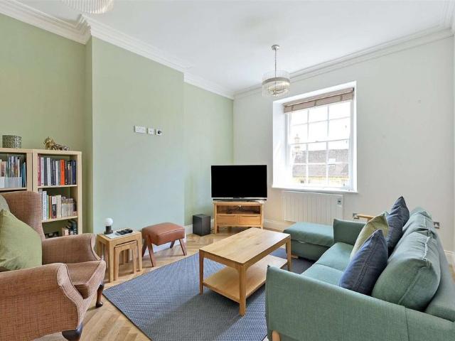 Beautifully appointed three bedroom apartment