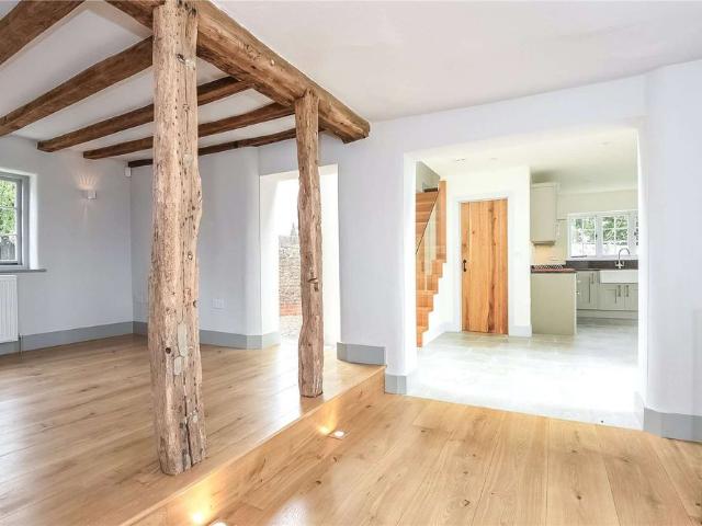 Beautifully extended farmhouse in a stunning rural setting