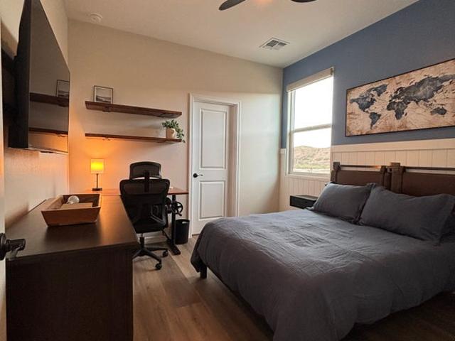 Beautifully Furnished Room in Brand New ERAU Stud